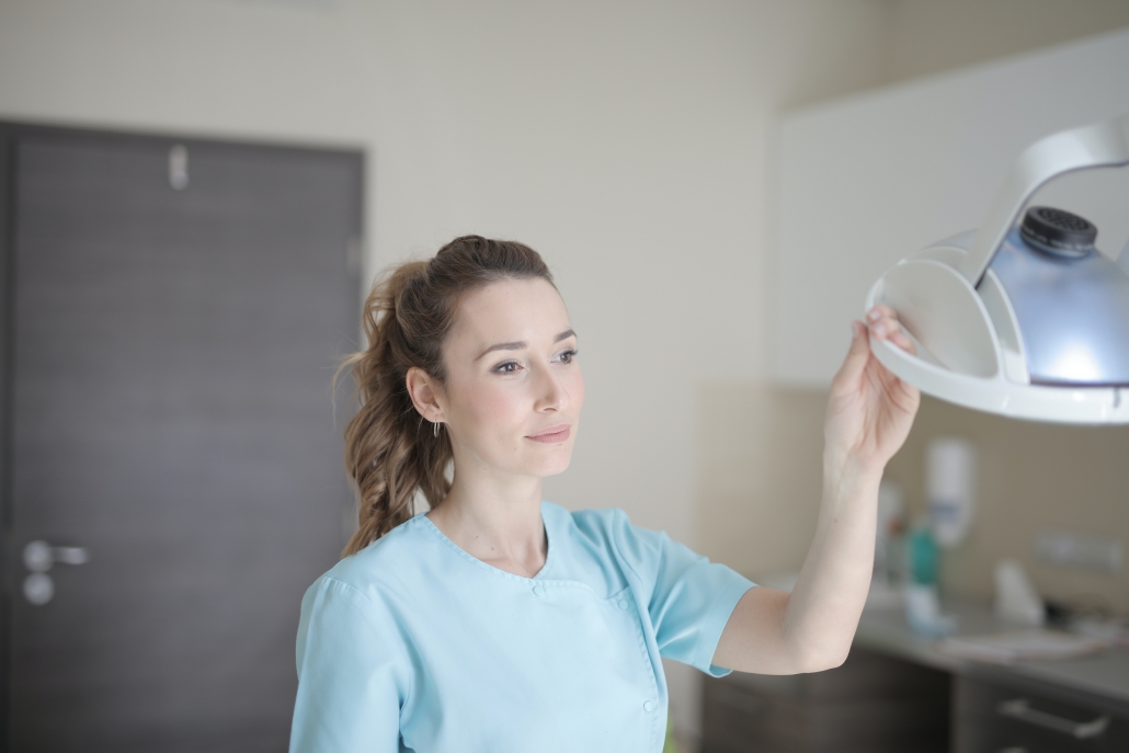 What Do Nurses Do? The Most Common Nursing Duties & Procedures | Unitek ...